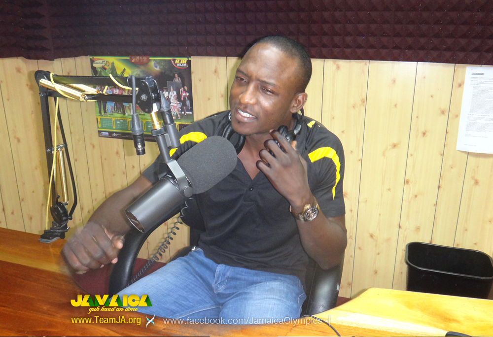 Kenneth Edwards (KenMan) speaks to Alan Magnus and Paula-Anne Porter ...